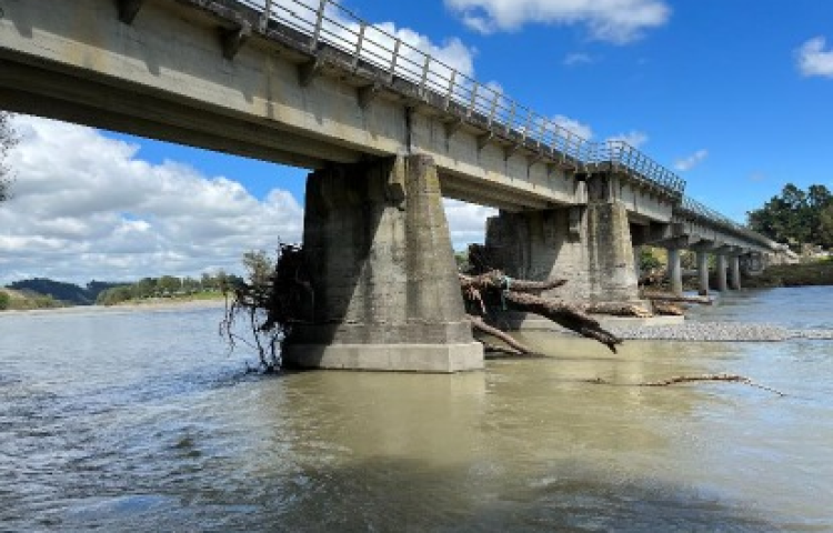 f71545ede3c4562bef5db09f29de02c7